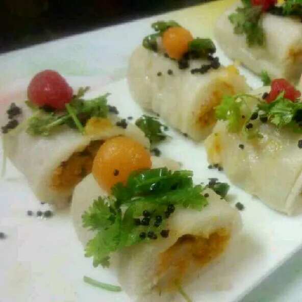 How to make Potato Stuffed Rice Rolls Recipe