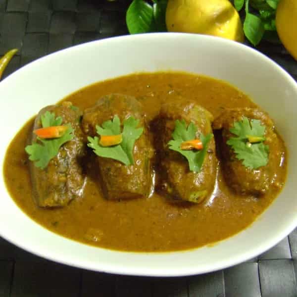 How to make Potoler Dolma (stuffed Parwal/pointed Gourd Bengali Style ...