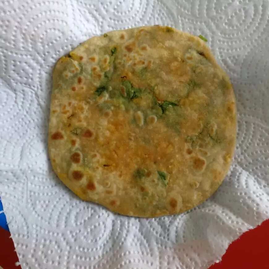 How to make Quick Carrot And Spinach Paratha For Kids Breakfast Recipe