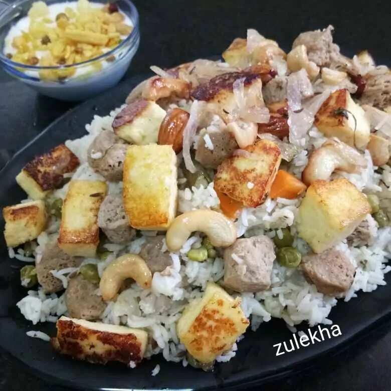 How to make Quick Navratan Style Veggie Paneer Butter Pulav Recipe