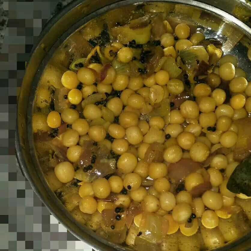 How to make Raga Chana (sauteed Yellow Peas) Recipe