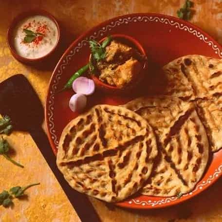 How to make Rajasthani Khooba Roti Recipe