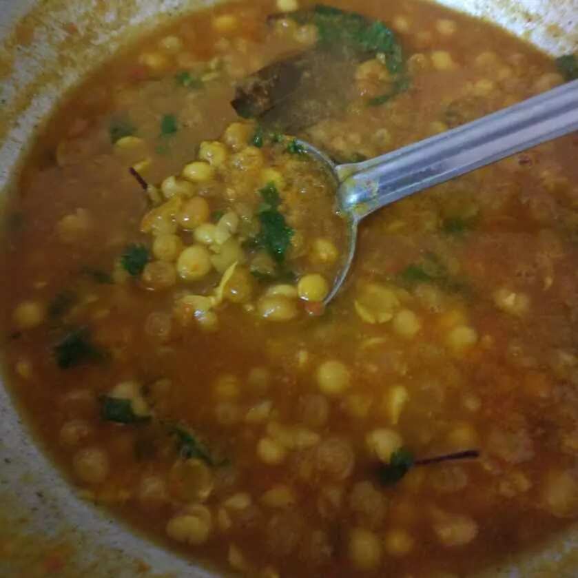 How to make Raw Mango Patties With Dried White Peas Curry (red Carpet ...