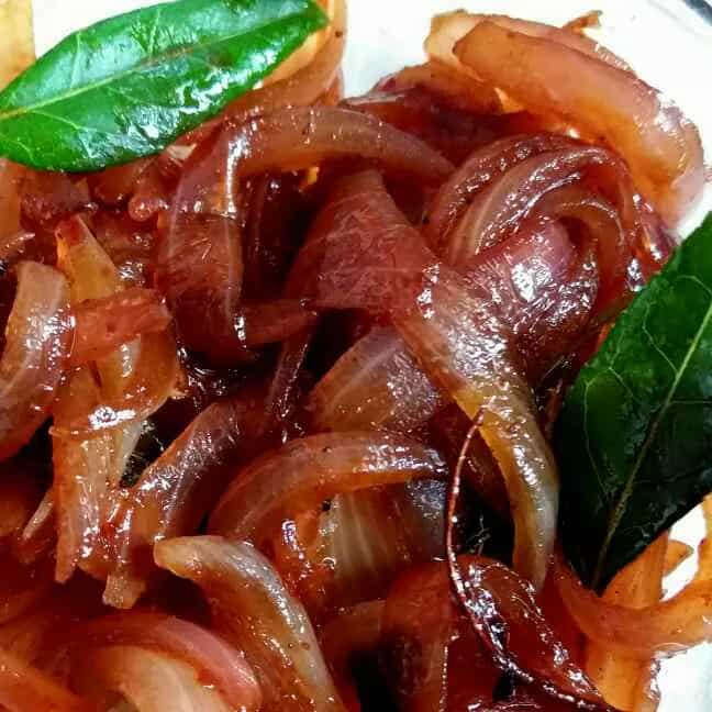 How to make Seeni Sambol (sri Lankan Sweet Spicy Onion Condiment) Recipe
