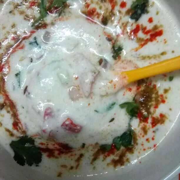 How to make Tadka Raita Made Of Cucumber Recipe
