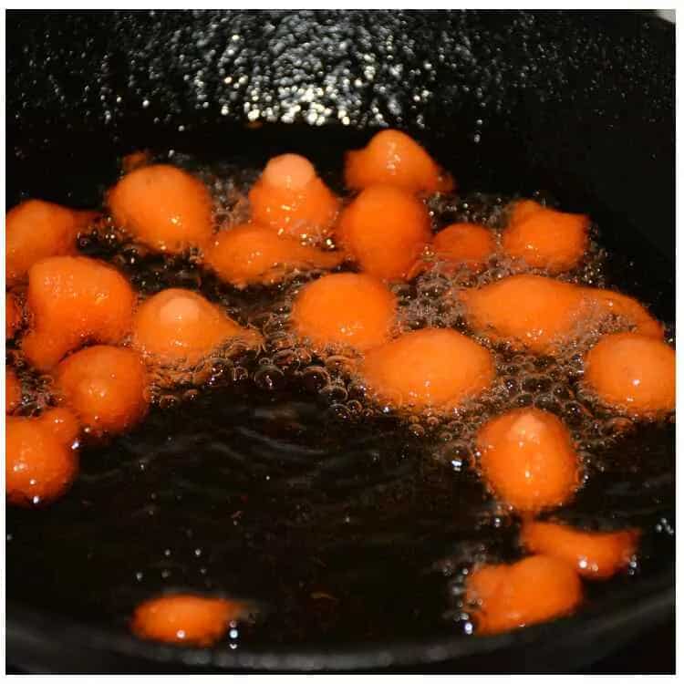 How to make Thaen Mittai Recipe