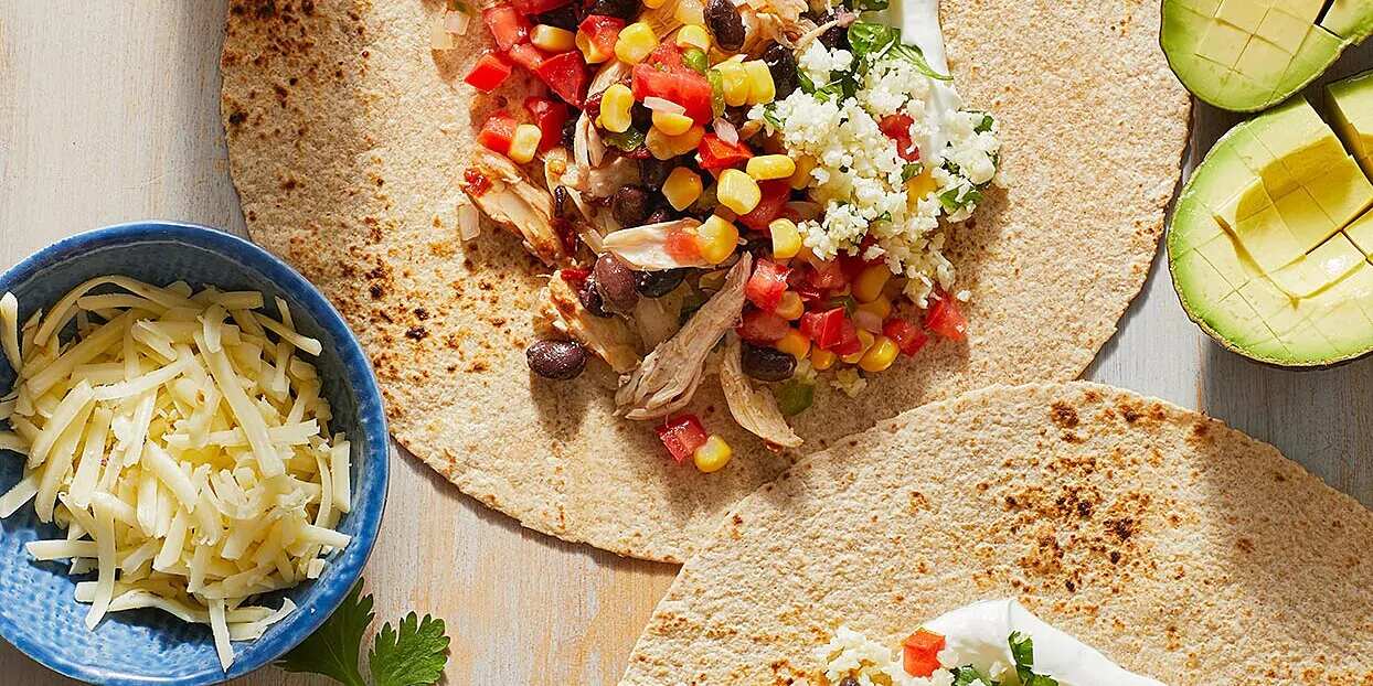 How to make Chicken And Black Bean Burritos With Cilantro-lime Rice Recipe