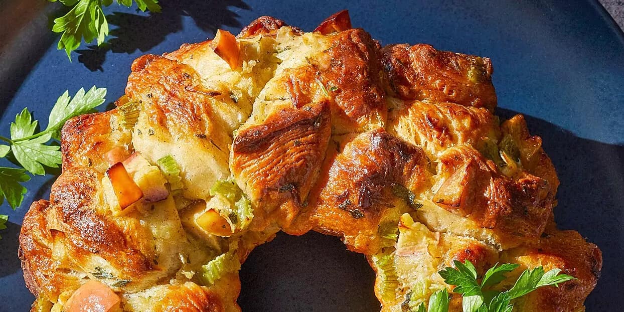 How to make Pull-apart Stuffing Ring Recipe