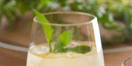 How to make Spiked Mango Lemonade Recipe