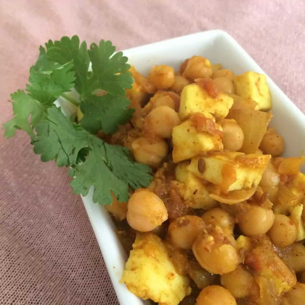 How to make Paneer Chole Recipe