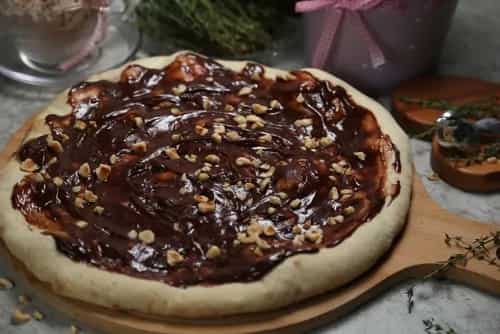 How to make Chocolate Pizza Recipe