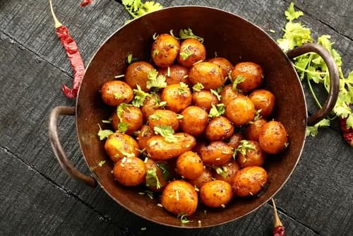 How to make Bengali Aloo Dum Recipe