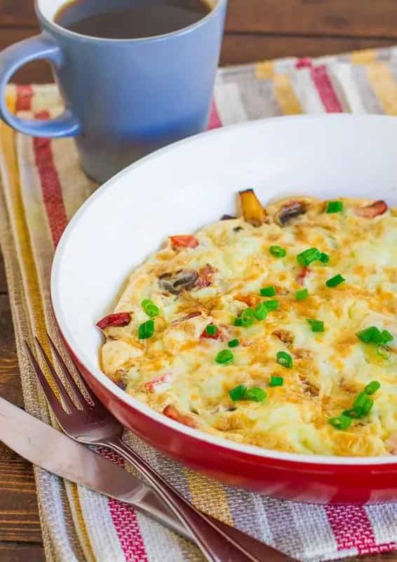 How to make Mexican Style Omelette With Chorizo Mushrooms And Tomatoes ...