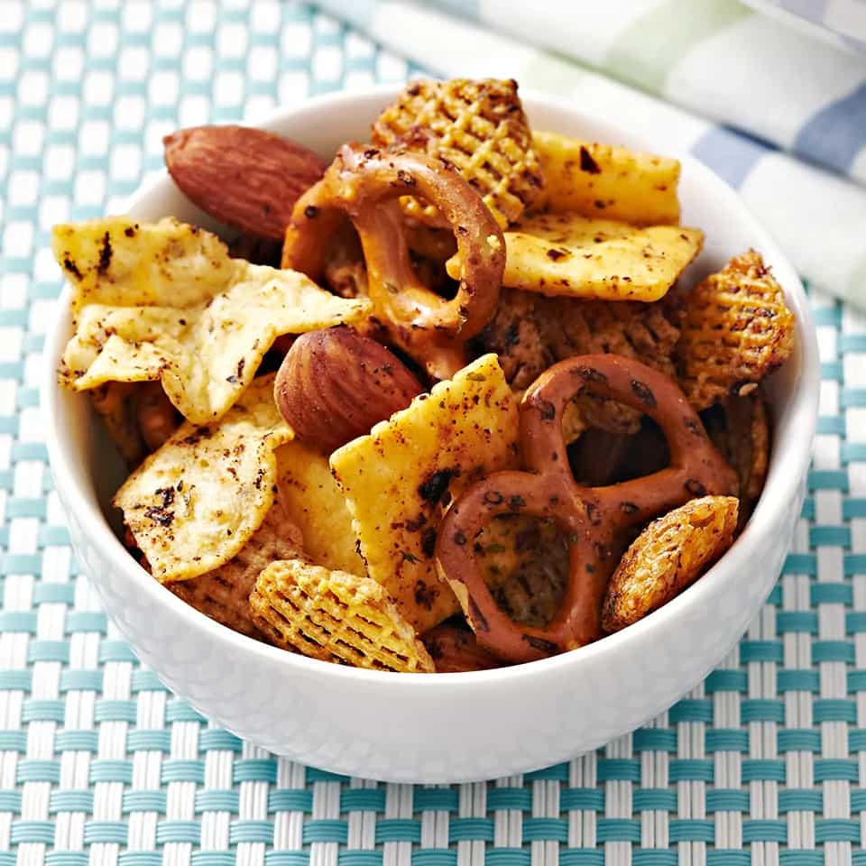 How to make Salsa Snack Mix Recipe