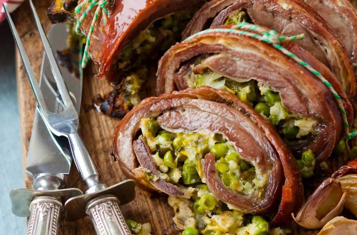 How to make Mint, Pea And Leek Stuffed Lamb Recipe