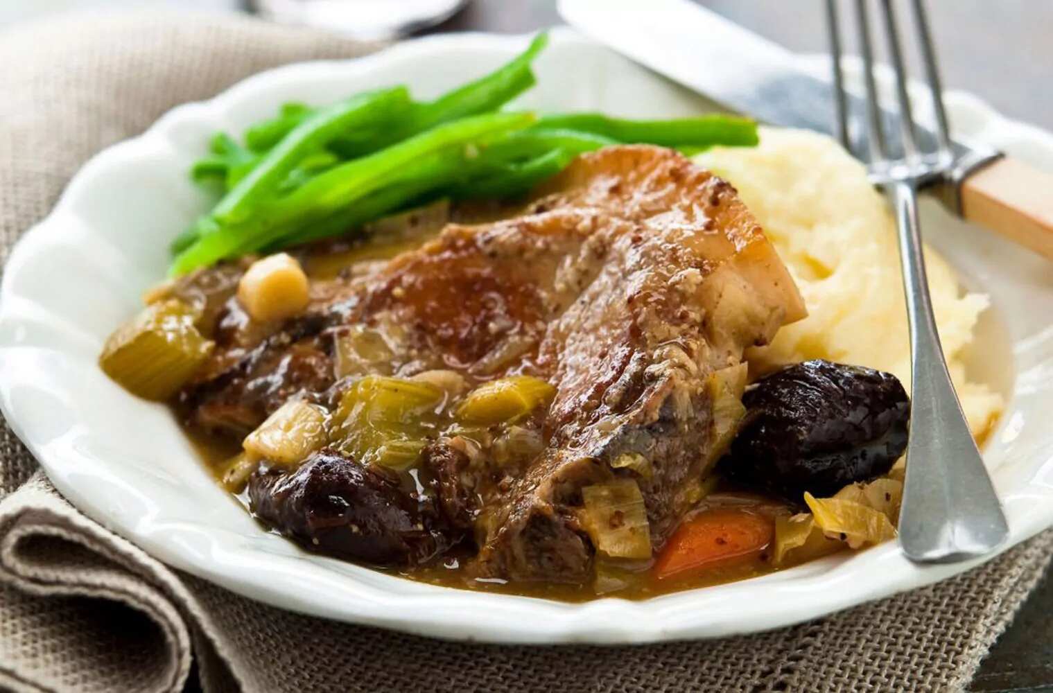 How to make Pork And Prune Casserole Recipe