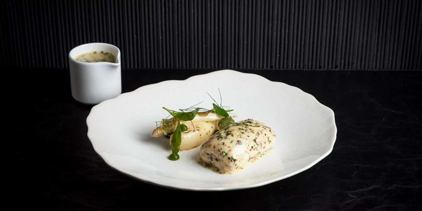 How to make Turbot With Mussel Mousse, Dulse, Potatoes And White ...