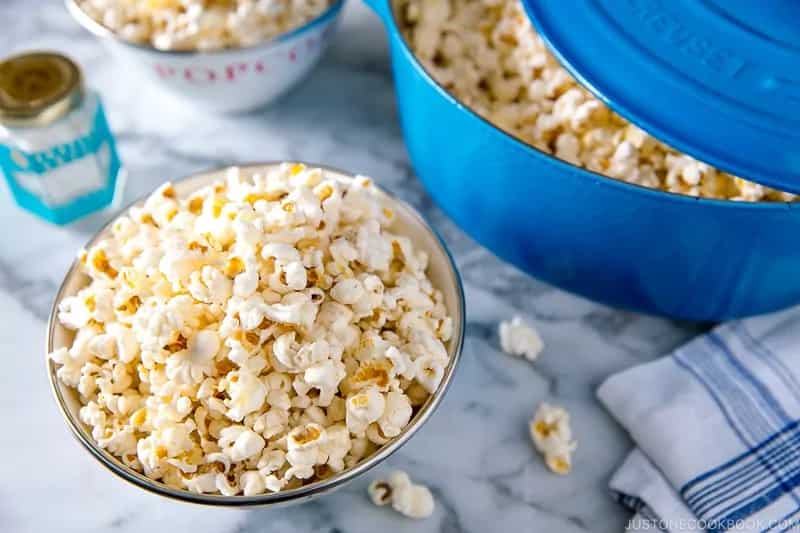 How to make Popcorn With Truffle Salt Recipe