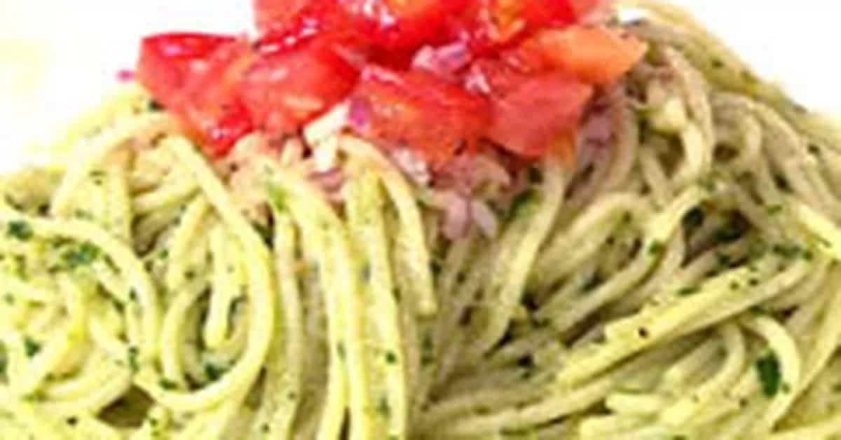 How to make Creamy Bacon And Rocket Pasta Recipe