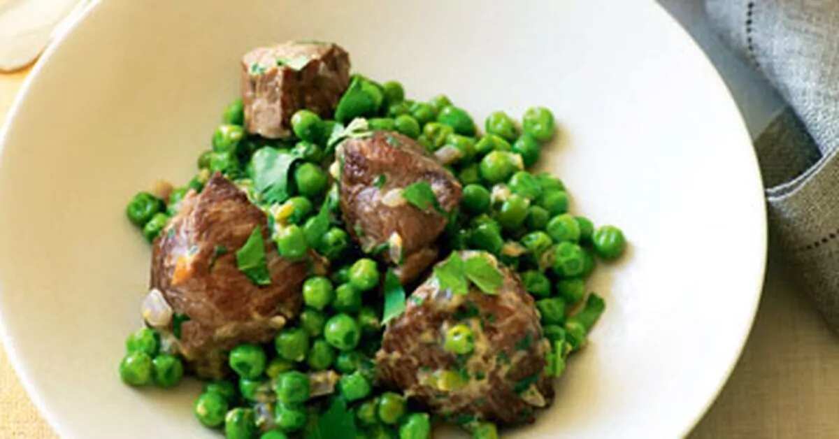 How to make Lamb With Peas And Egg Recipe
