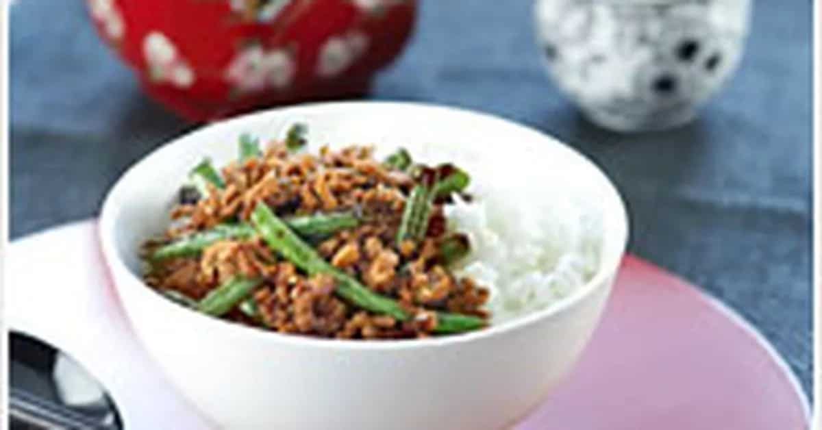 How to make Spicy Dry-fried Snake Beans And Pork Recipe