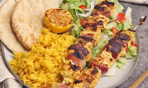 How to make Chicken Kebabs With Yellow Rice Recipe
