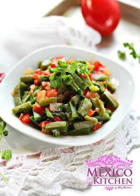 How to make Nopales A La Mexicana Recipe