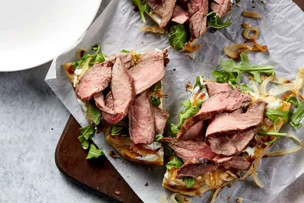 How to make Caramelized Onion And Steak Flatbread Recipe