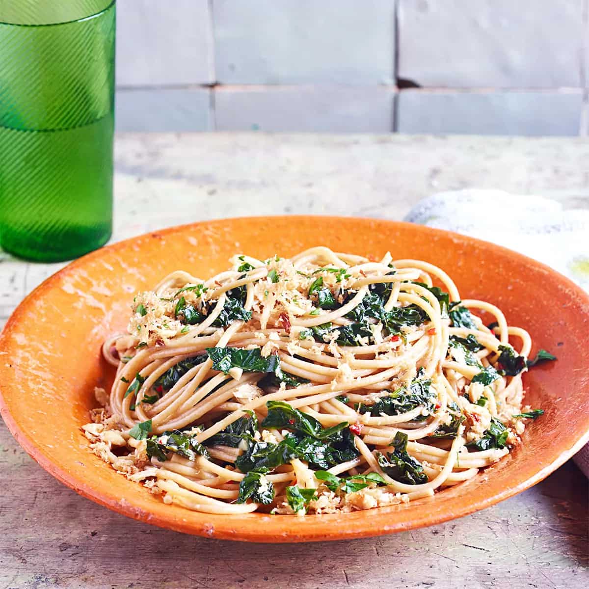 How to make Aglio E Olio With Farro Spaghetti Kale & Hazelnut ...