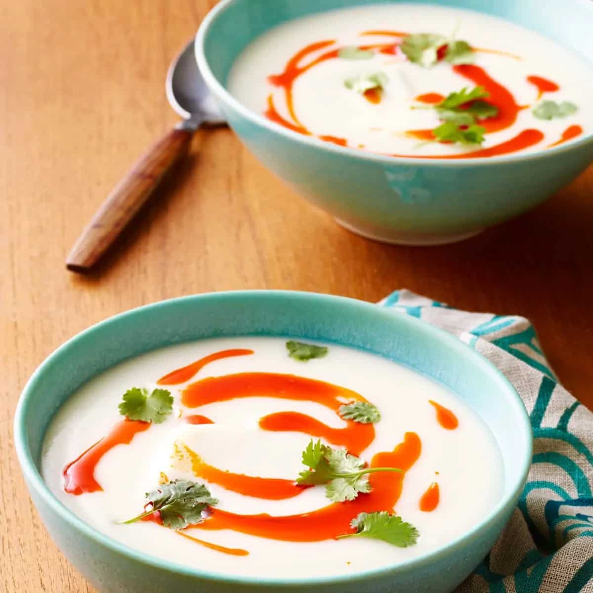 How to make Creamy Cauliflower Soup With Paprika Oil Recipe