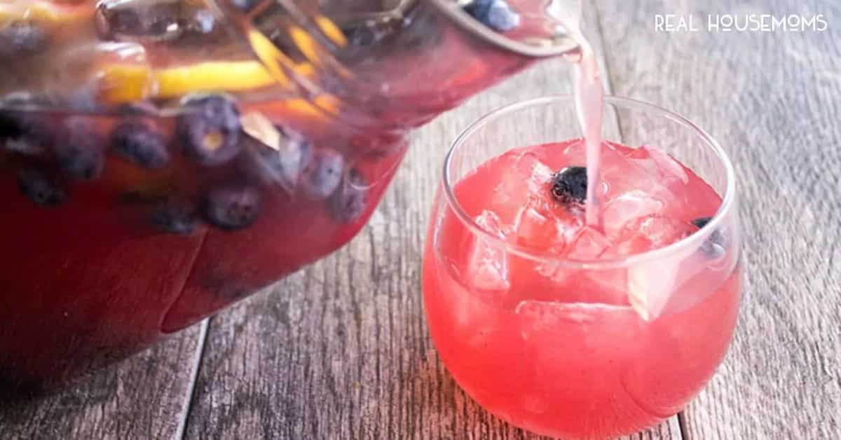 How to make Spiked Blackberry Lemonade Punch Recipe