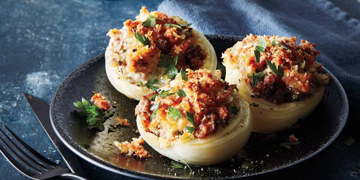 How to make Sausage And Cheddar Stuffed Onions Recipe