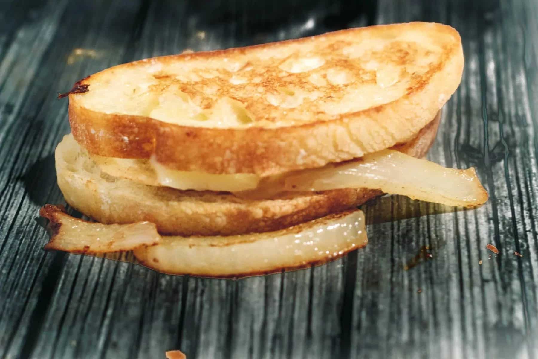 How to make French Onion Comte Grilled Cheese Recipe