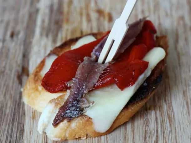 How to make Anchovy, Red Pepper, And Manchego Pintxos Recipe