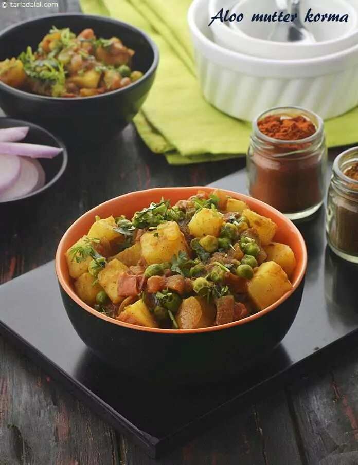 How to make Aloo Mutter Korma Recipe