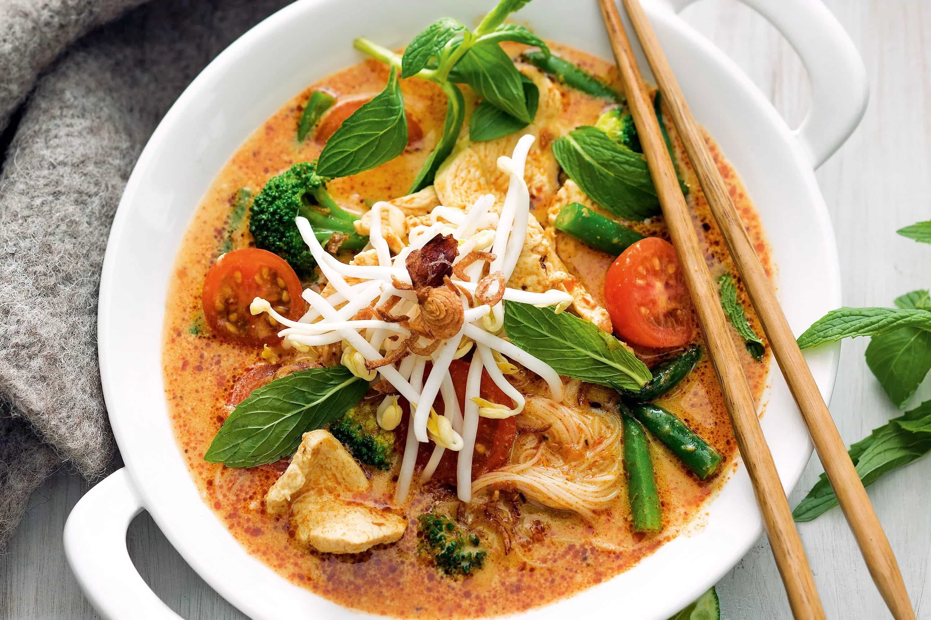 How to make Chicken And Vegetable Laksa Recipe