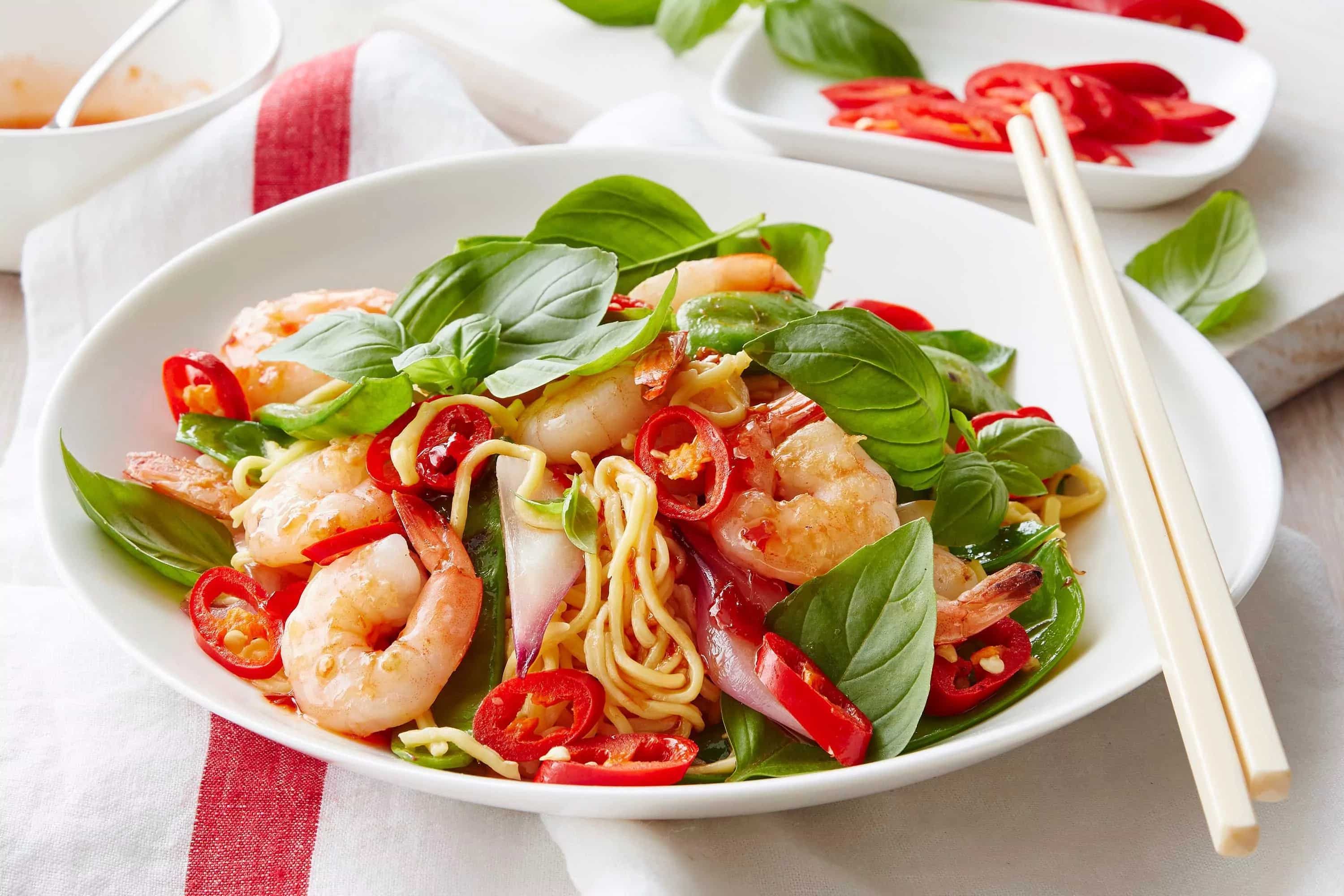 How to make Chilli Basil Prawn Stir-fry With Noodles Recipe