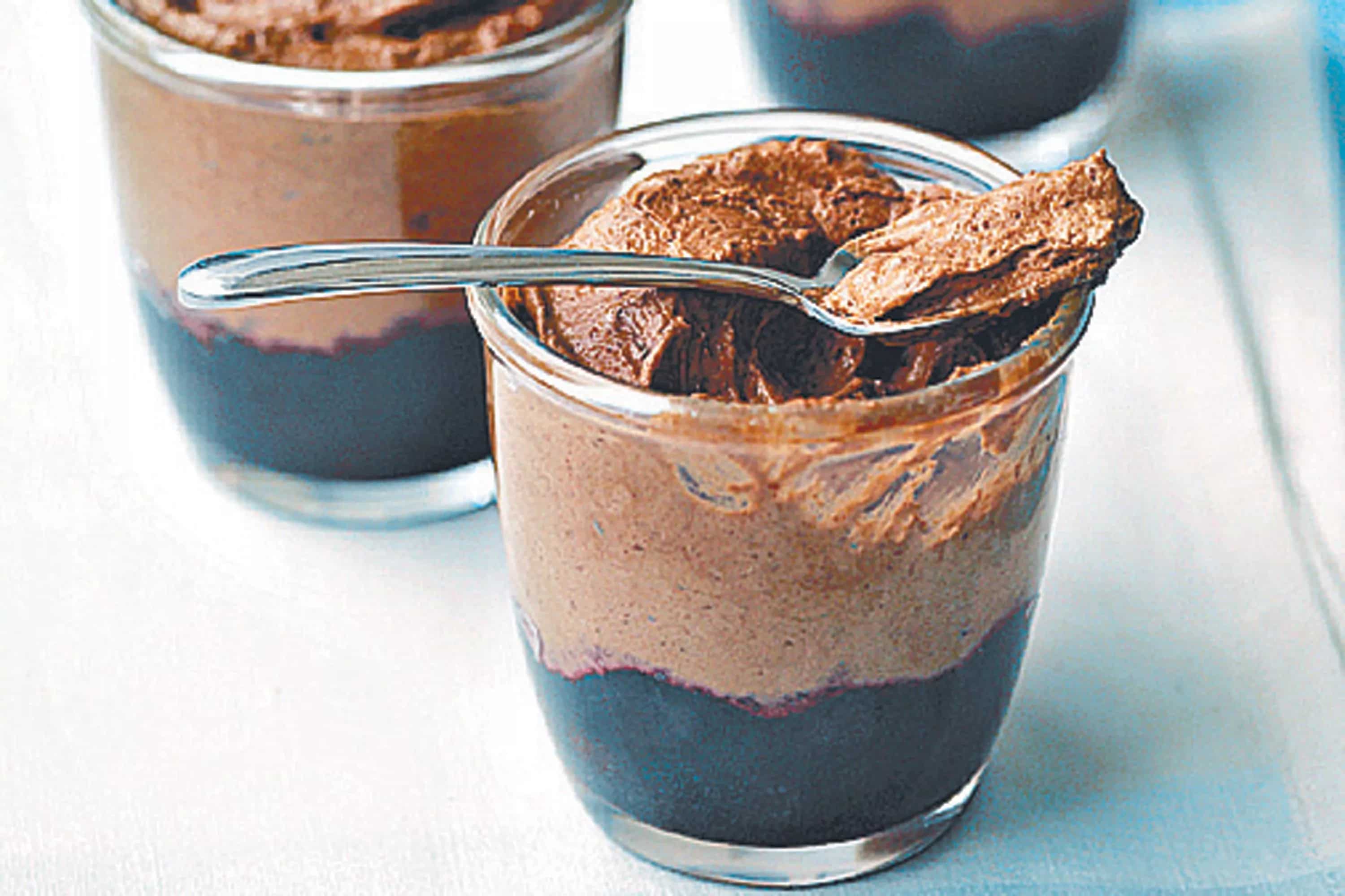 How to make Chocolate And Blueberry Mousse Recipe