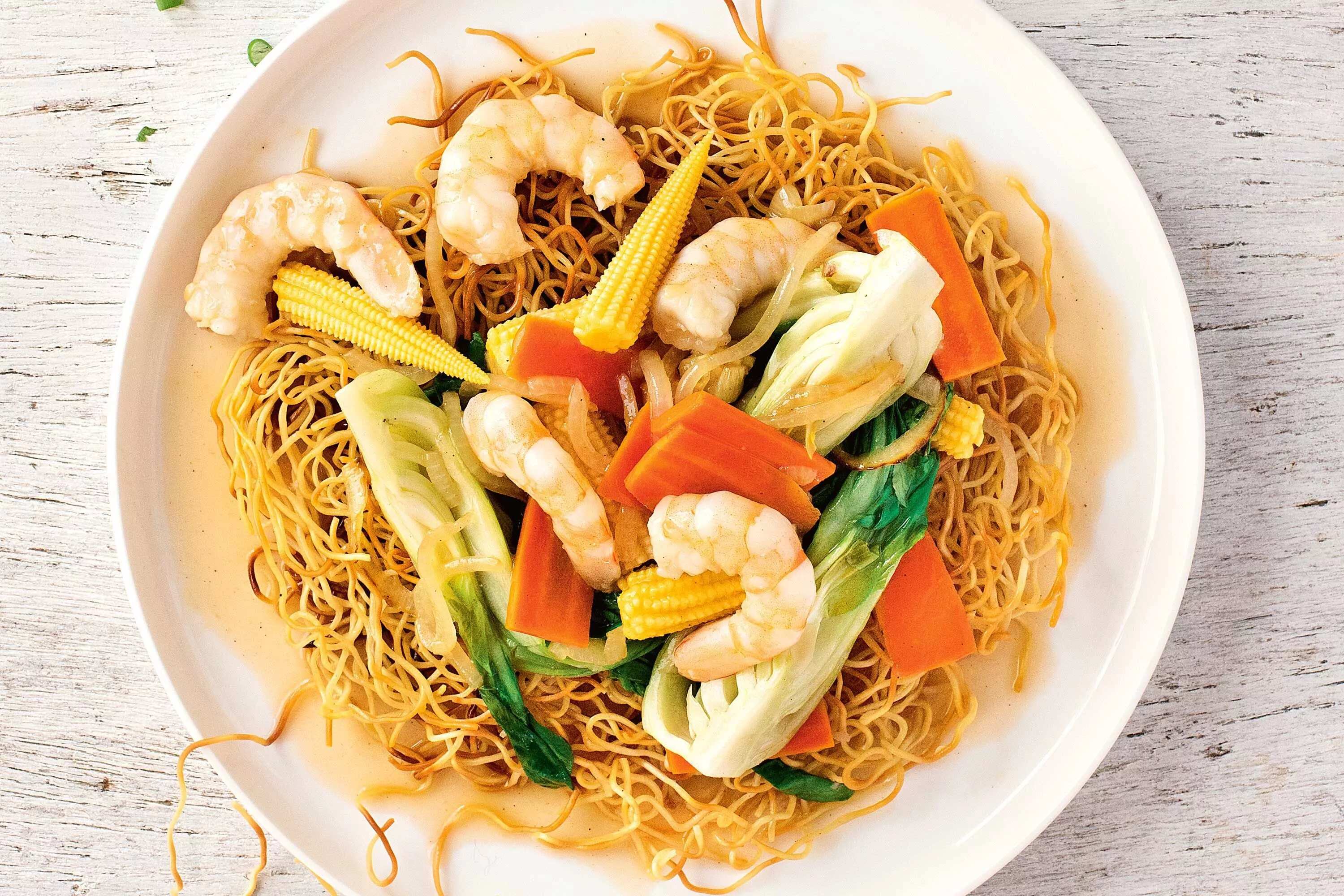 How to make Crispy Prawn Chow Mein Recipe