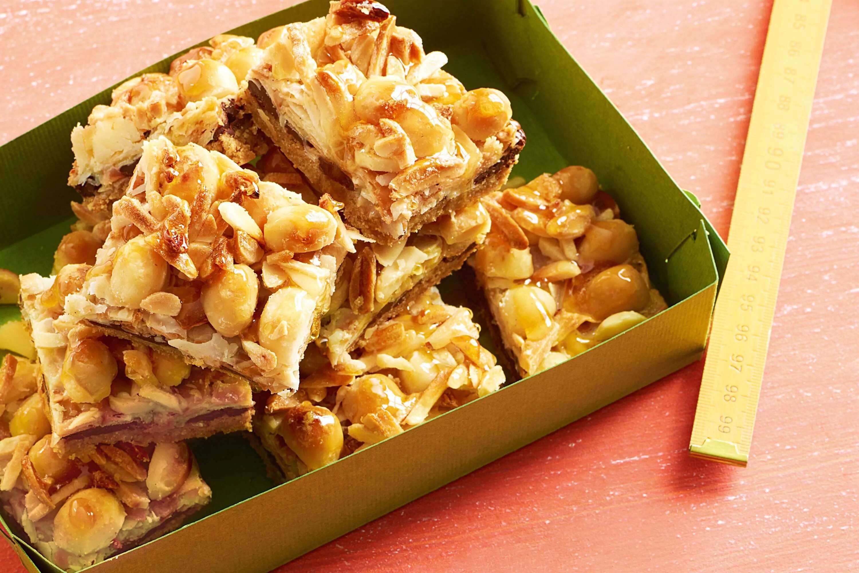 How to make Hello Dolly Pecan Slice Recipe