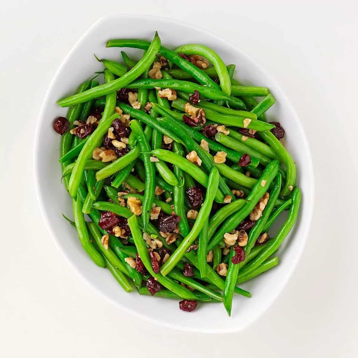 How to make Green Bean And Walnut Salad Recipe