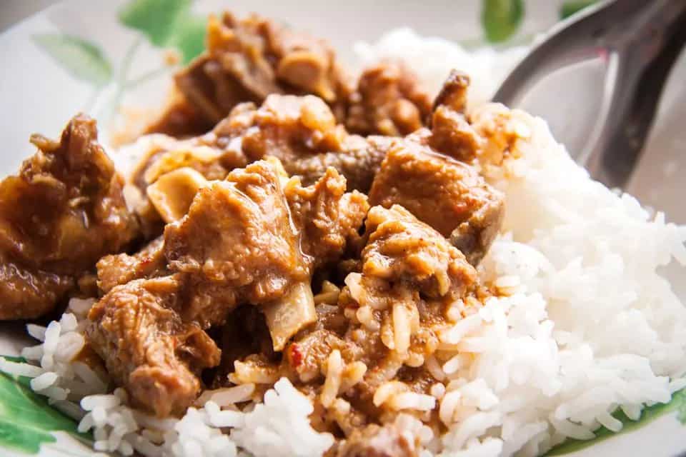 How to make Mirchi Gosht With Rice-potato Pulao Recipe