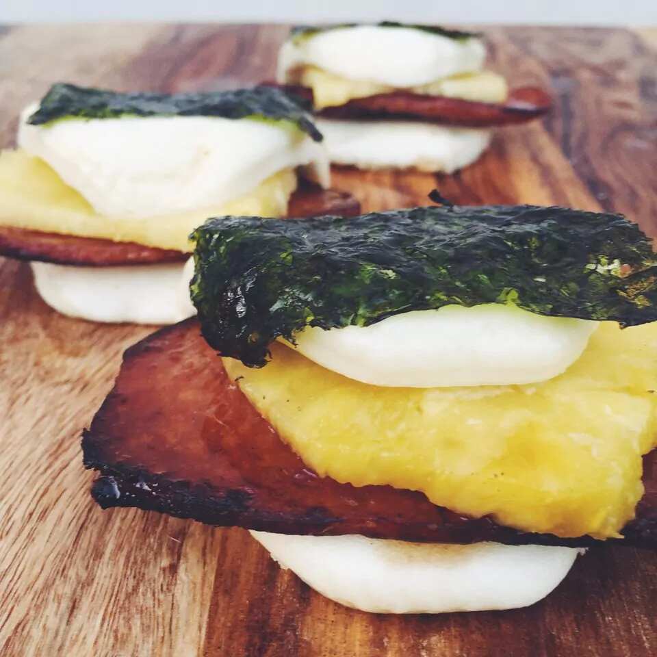 How to make Musubi Steamed Buns With Teriyaki Fried Spam Pineapple ...