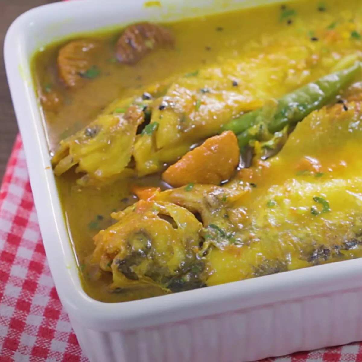 How to make Pabda Mach'er Tel Jhol Recipe