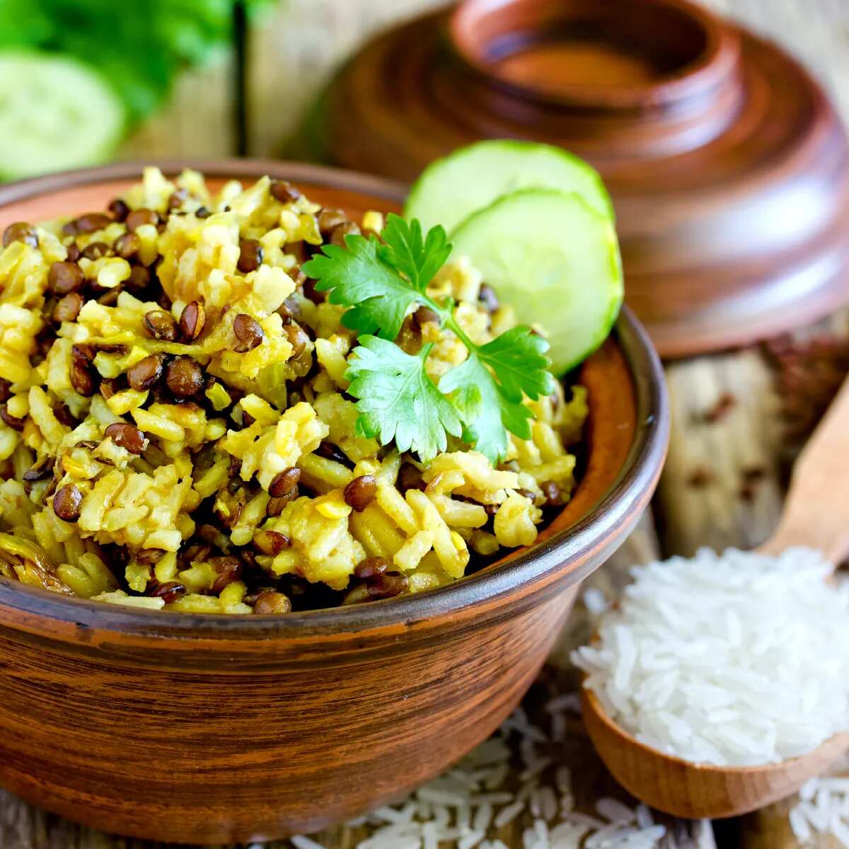 How to make Menthia Keerai Paruppu Usili Recipe