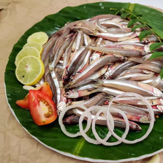 How to make Assamese Delicacy ' Patot Diya Mua Maas'/fish Cooked In ...