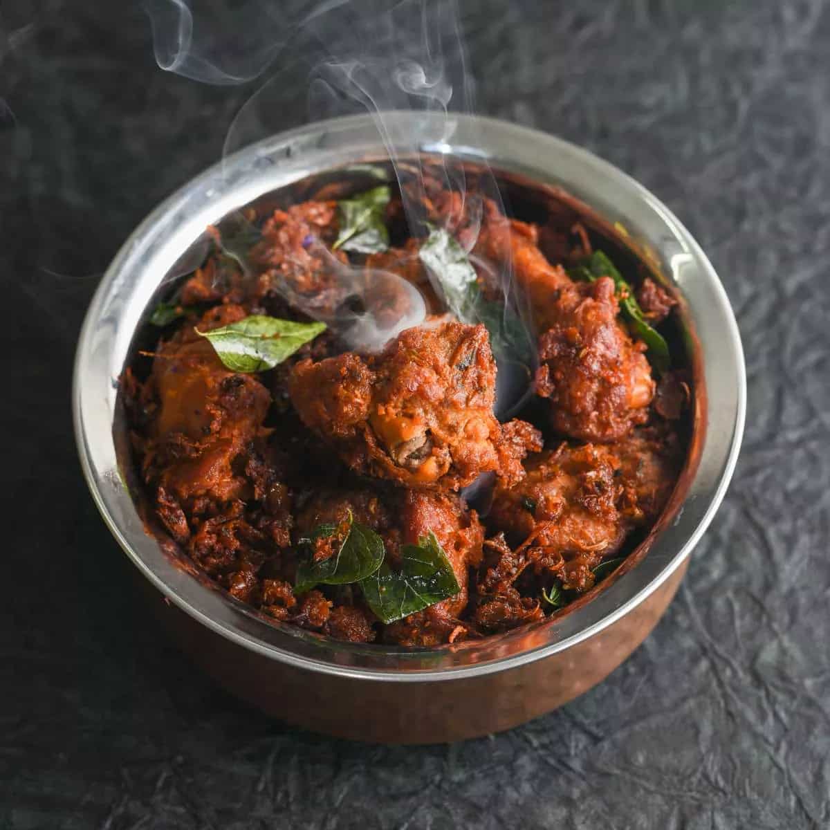How to make Nadan Kozhi Varuthathu Recipe