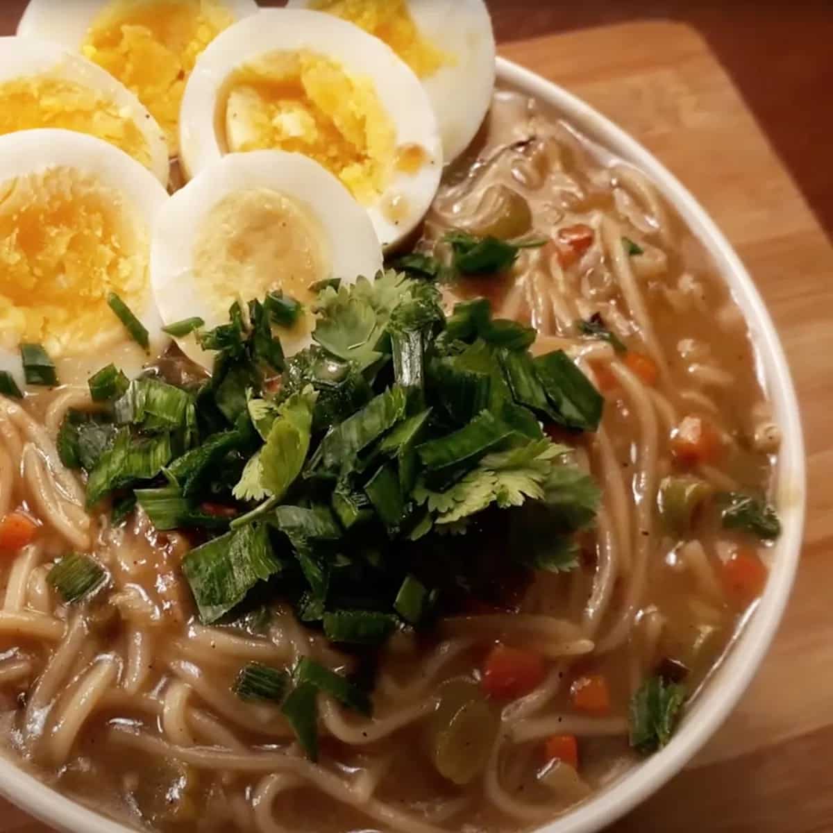 How to make Thick Egg Thukpa Recipe