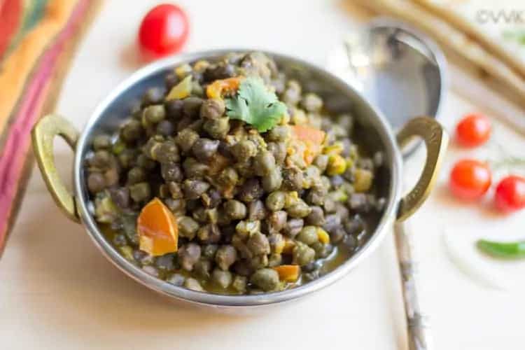 How to make Instant Pot Hara Dhaniya Cholia Recipe