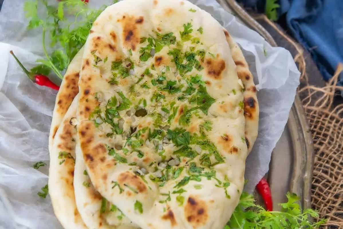 How to make Garlic Naan Recipe